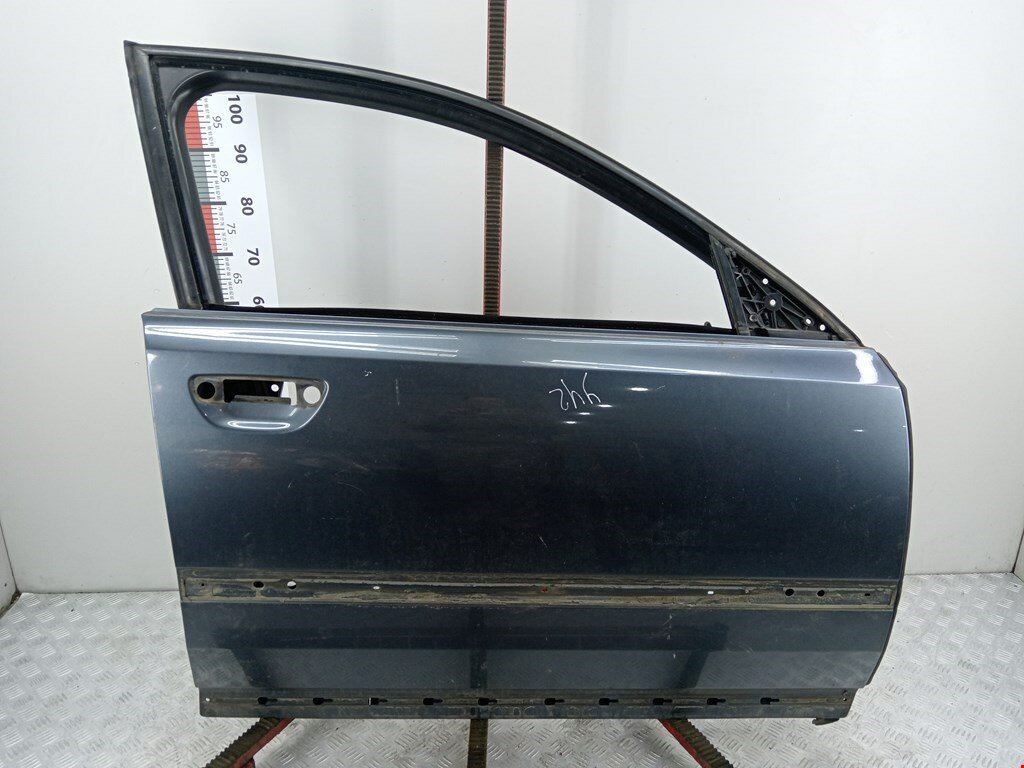 Дверь передняя правая Audi A8 D3 4E0831052C арт. 2063132