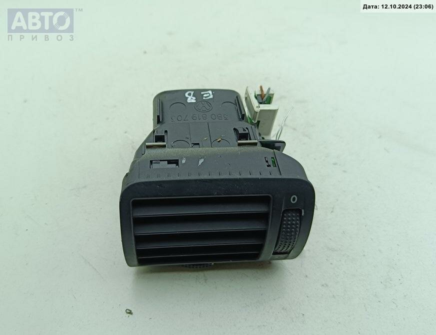 Дефлектор обдува салона Volkswagen Passat B5