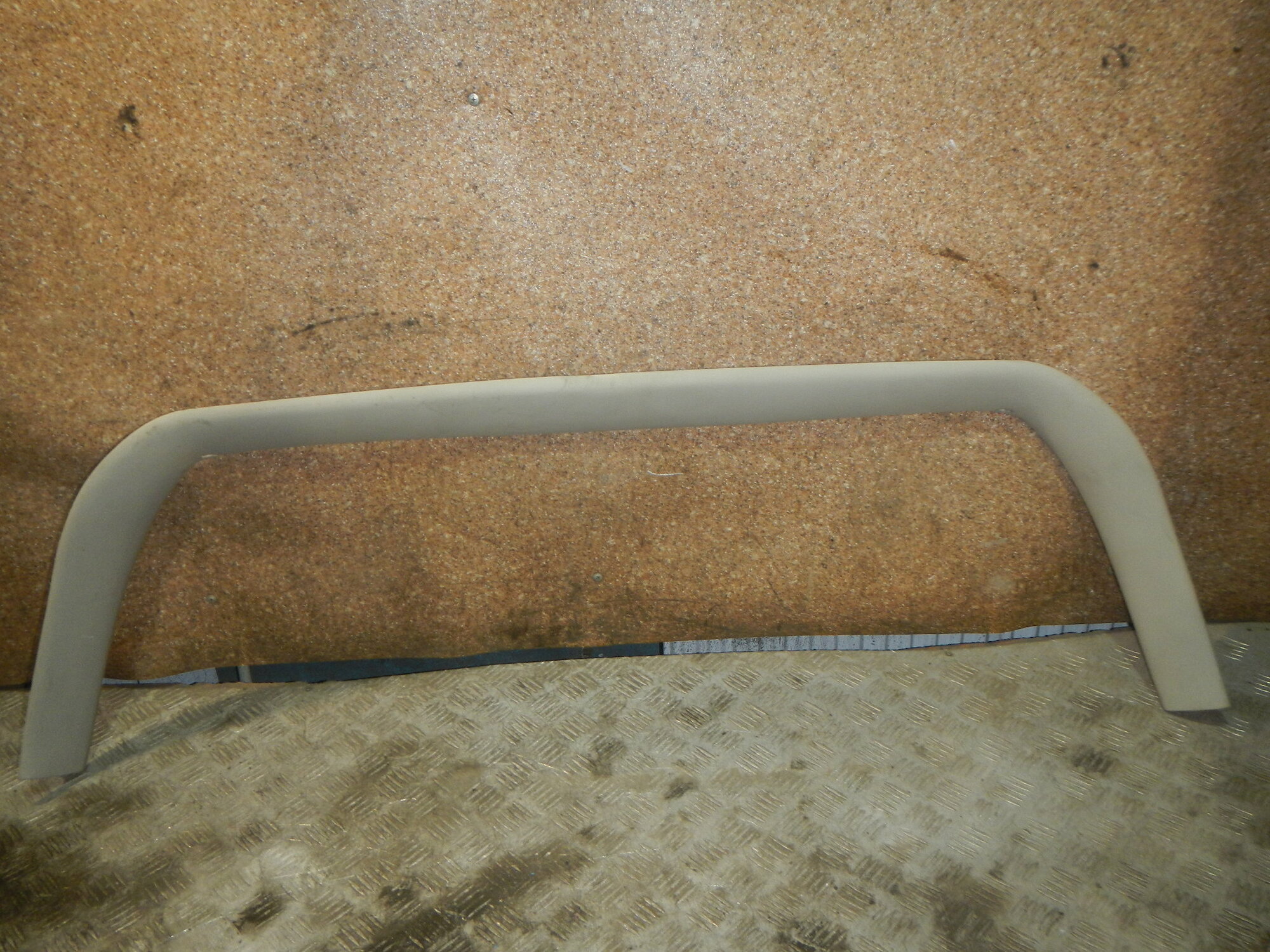 Б/У Обшивка двери багажника, Chevrolet (Шевроле)-TRAILBLAZER (01-09) CHEVROLET TRAILBLAZER (01-09) верхняя Потертости. 54...