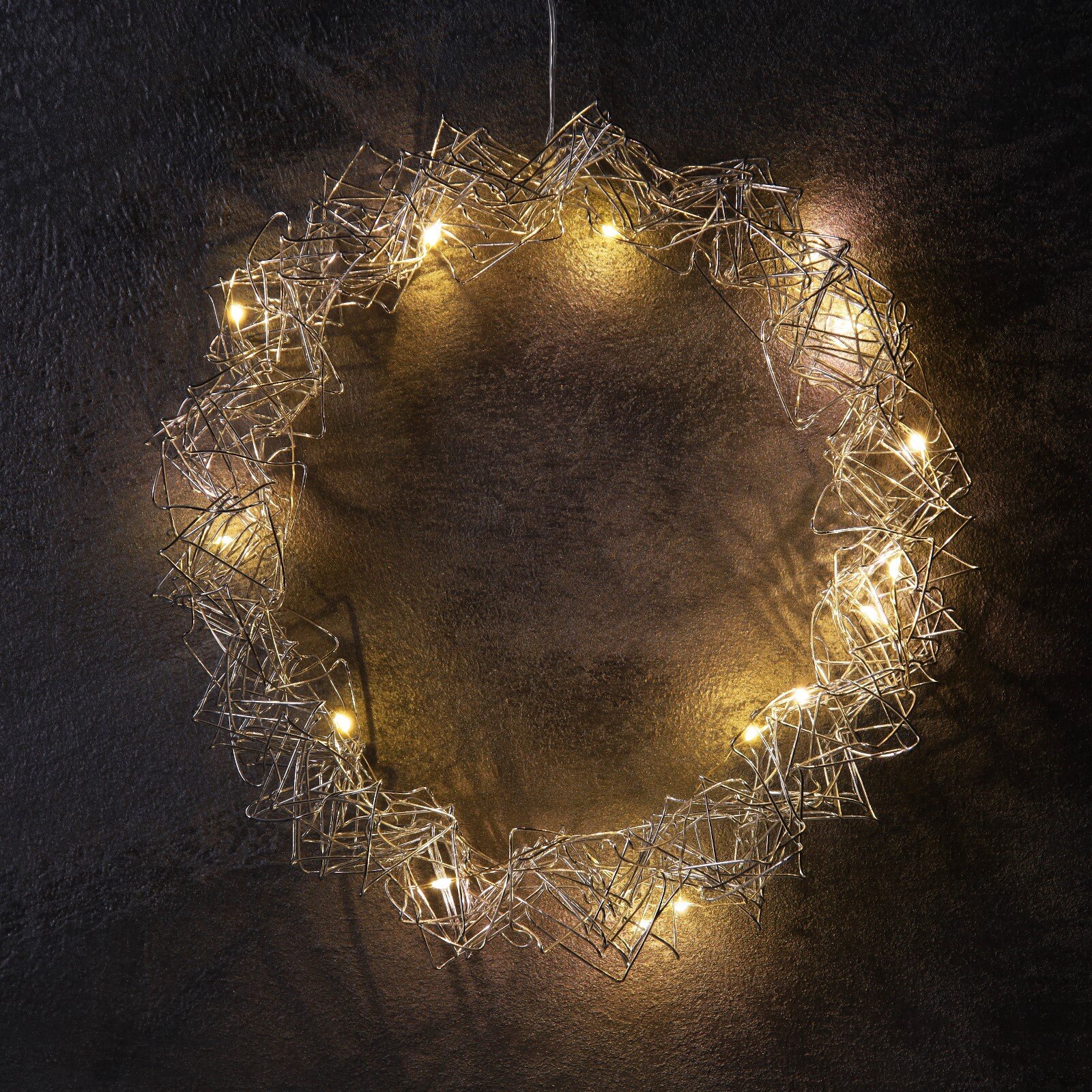 Светодиодная фигура «Венок» 25х25х6 см, 15 LED, батарейки AAx2 (не в комплекте), свечение теплое белое, 10430589