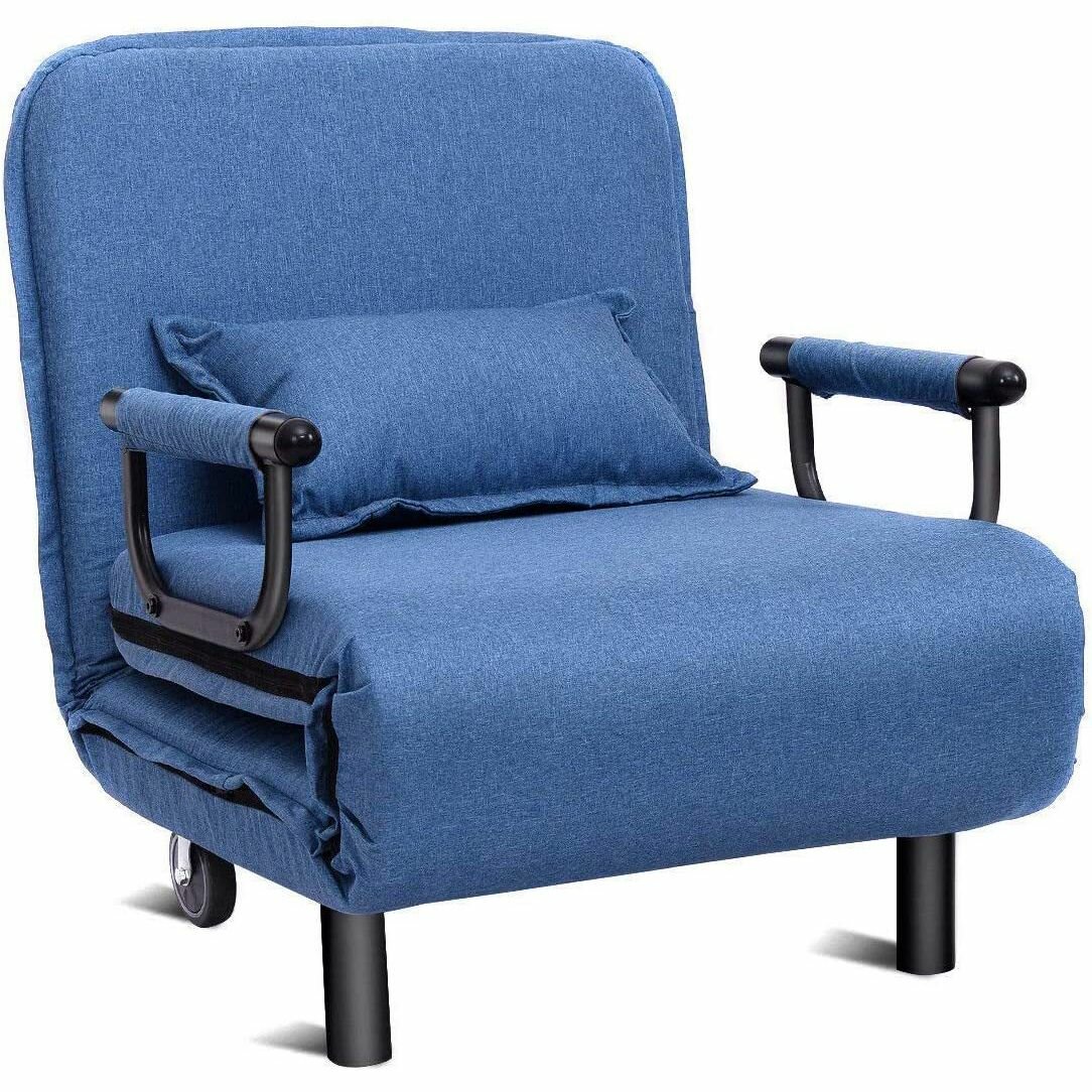 Односпальный раскладной диван в гостиной