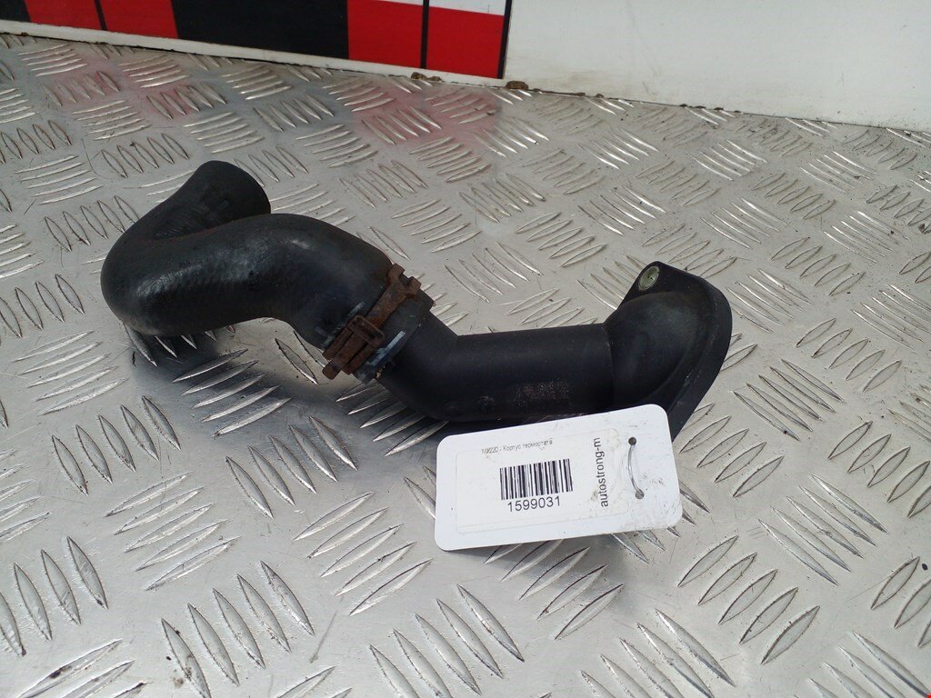 Корпус термостата Volkswagen Golf 5 038121121D арт. 1599031