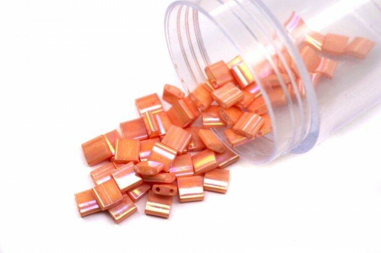 Бисер японский MIYUKI TILA #0596 лосось, непрозрачный радужный, 5 грамм