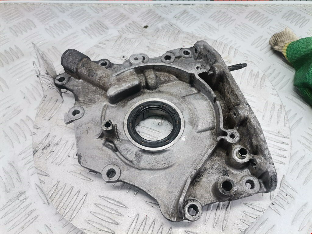 Крышка двигателя передняя Mazda 3 BK арт. 2107988