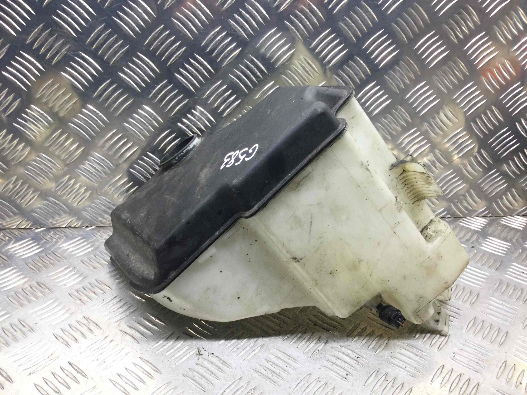 Б/У Бачок омывателя BMW 3-Series 3-Series E46 1998 - 2006 2003 г.