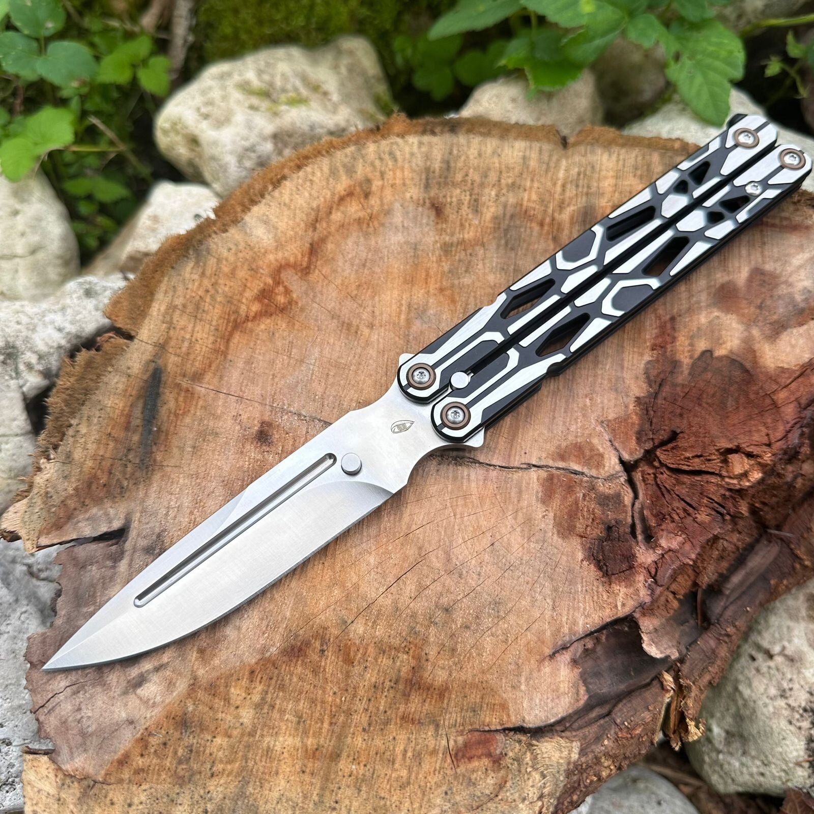 Нож бабочка Reptilian Киборг 02 рукоять сталь, клинок D2, вес 197 грамм