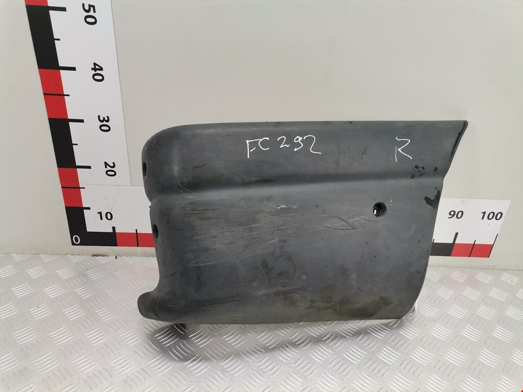 Накладка (клык) бампера правый Renault Master 2 7700352124 арт. 1443244