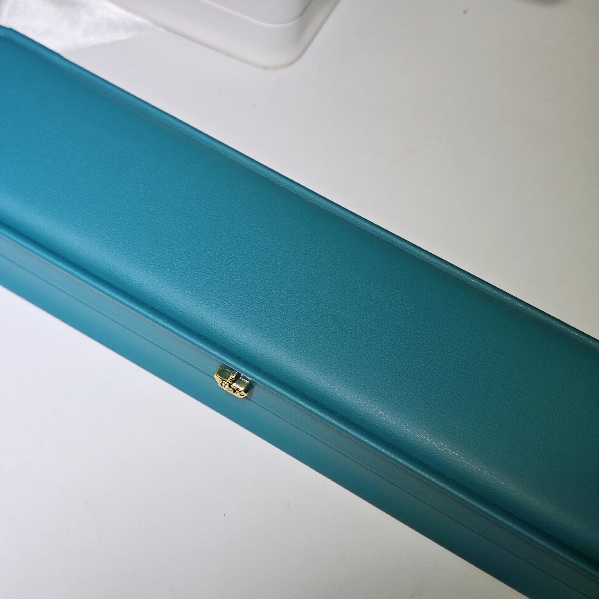 Подарочная коробка для ювелирных изделий None, искусственная кожа, 239х57х38 мм