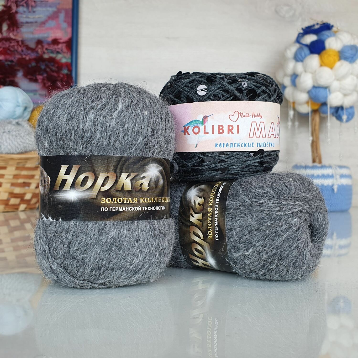 Пряжа MALIK HOBBY Набор Пух норки и пайетки, 803+107 - 27 (803+107), 2 мотка (80% пух норки, 20% козий пух) 1 моток (хлопок с пайетками), 3 мотка, 50 г, м.