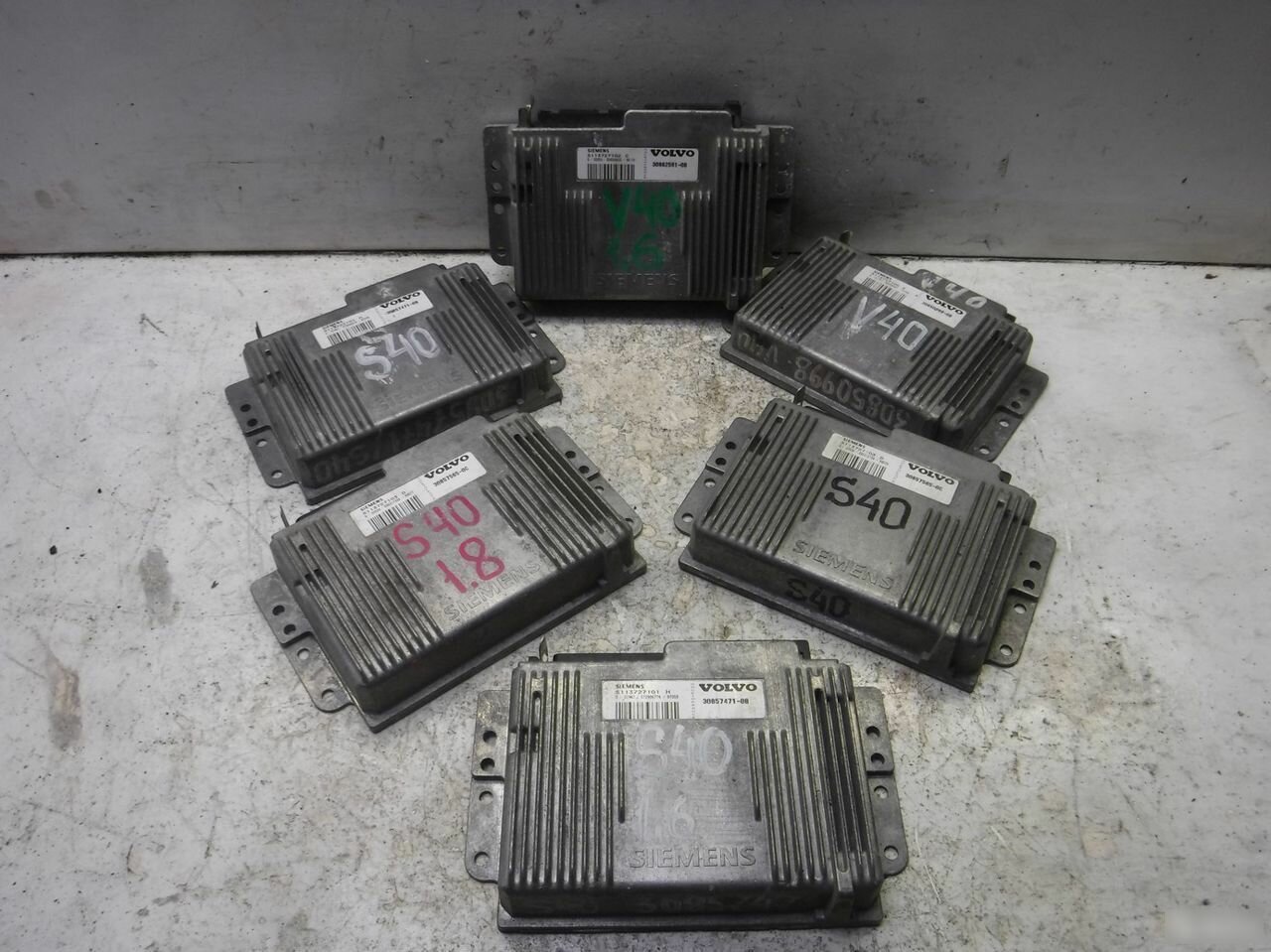 Блок управления двигателем Volvo S40 I (1995—1999) 308625910B 308574710B 308575650C
