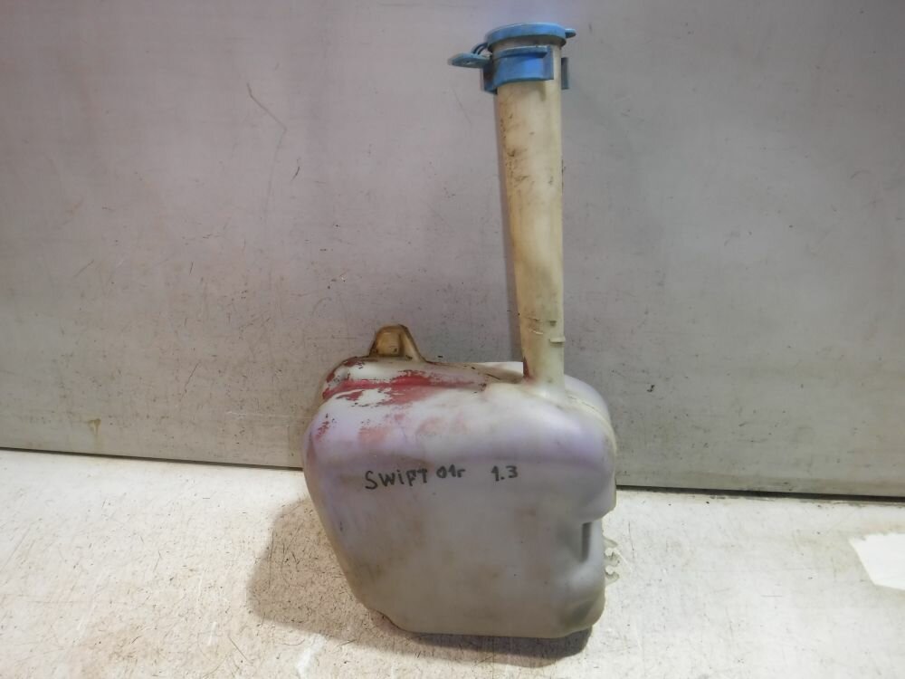 Бачок омывателя лобового стекла Suzuki Swift II 3845050G00