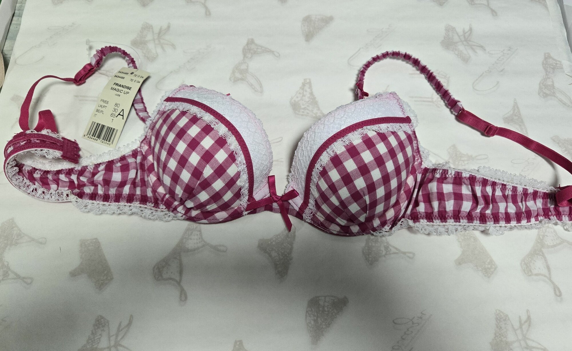 Бюстгальтер-невидимка