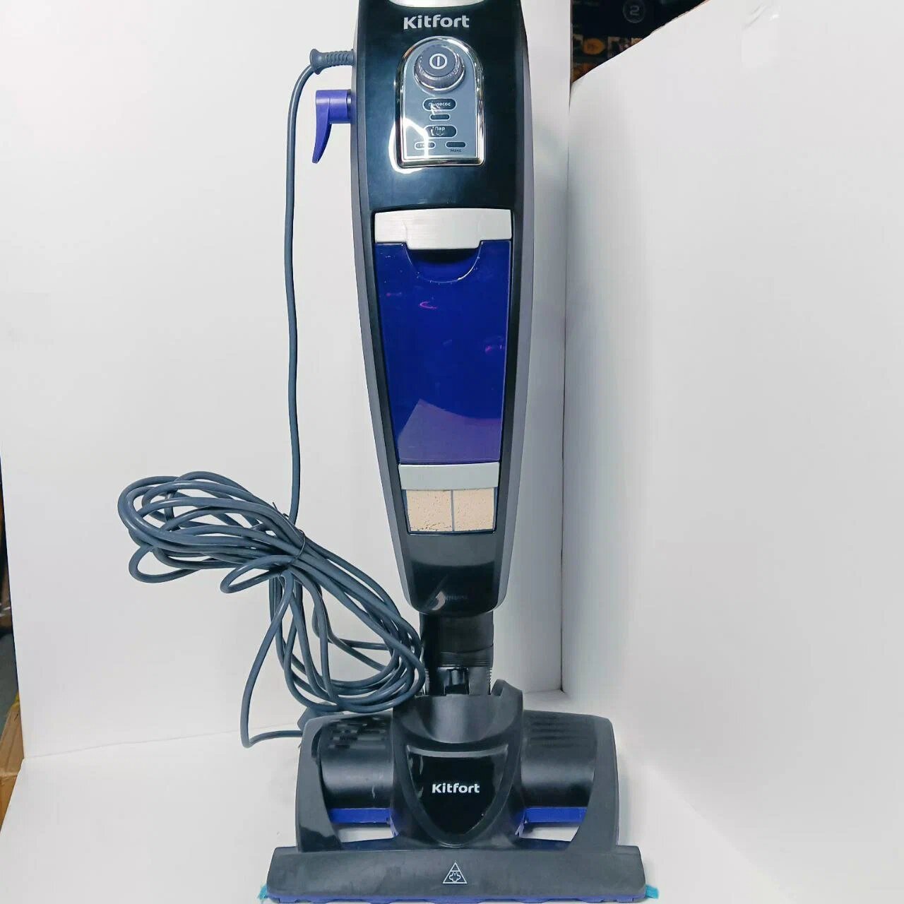 Вертикальный пылесос KT-575-1, черный. Товар уцененный