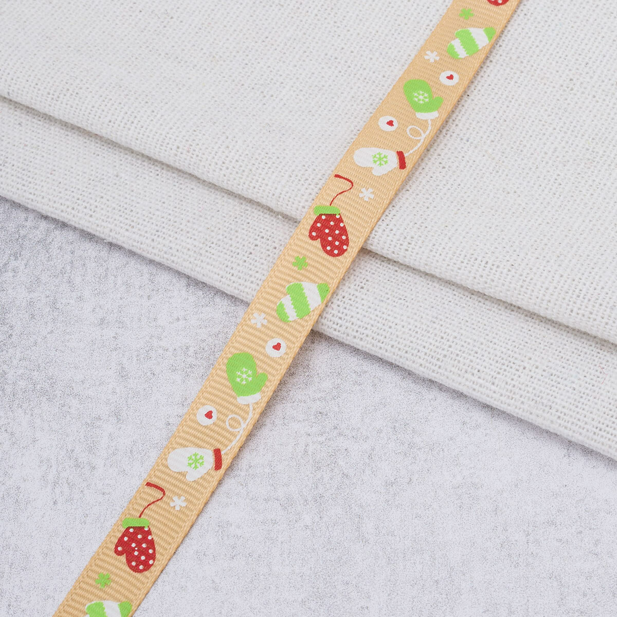 Лента декоративная для упаковки подарков, репсовая, с рисунком 'Варежки', 1 см х 45,72 м, цвет золотистый