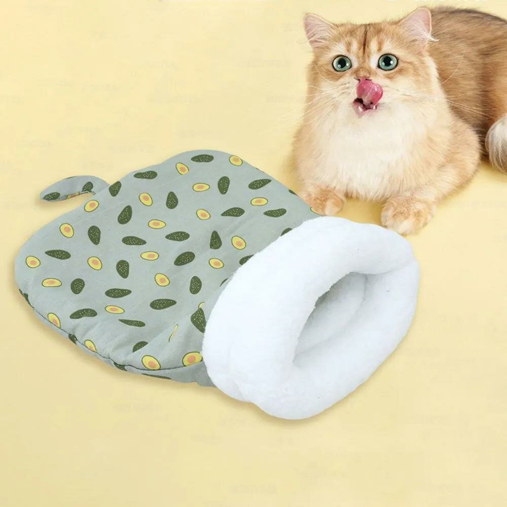 Дом для кошек картонный карманный, материал синтетика, заполнение плюш, цвет темно-зеленый, размеры 350×270×80 мм, вес 380 г, для средних кошек, количество 1 шт, артикул 1823076897, страна производства Китай, упаковка Easy pack