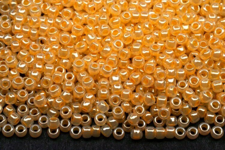 Бисер японский TOHO круглый 11/0 #0148 персик, цейлон, 10 грамм