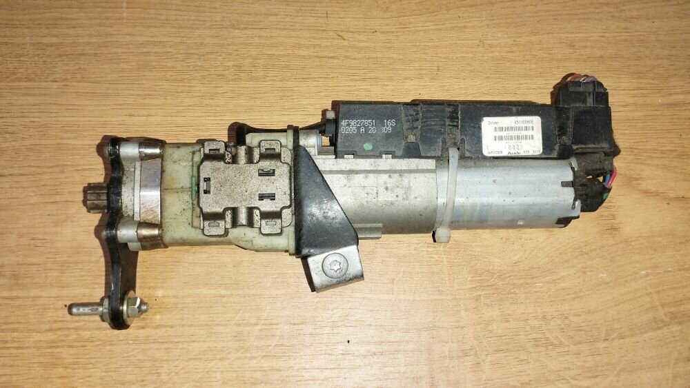 Электропривод крышки багажника Audi A6 C6 4F 4F9827851