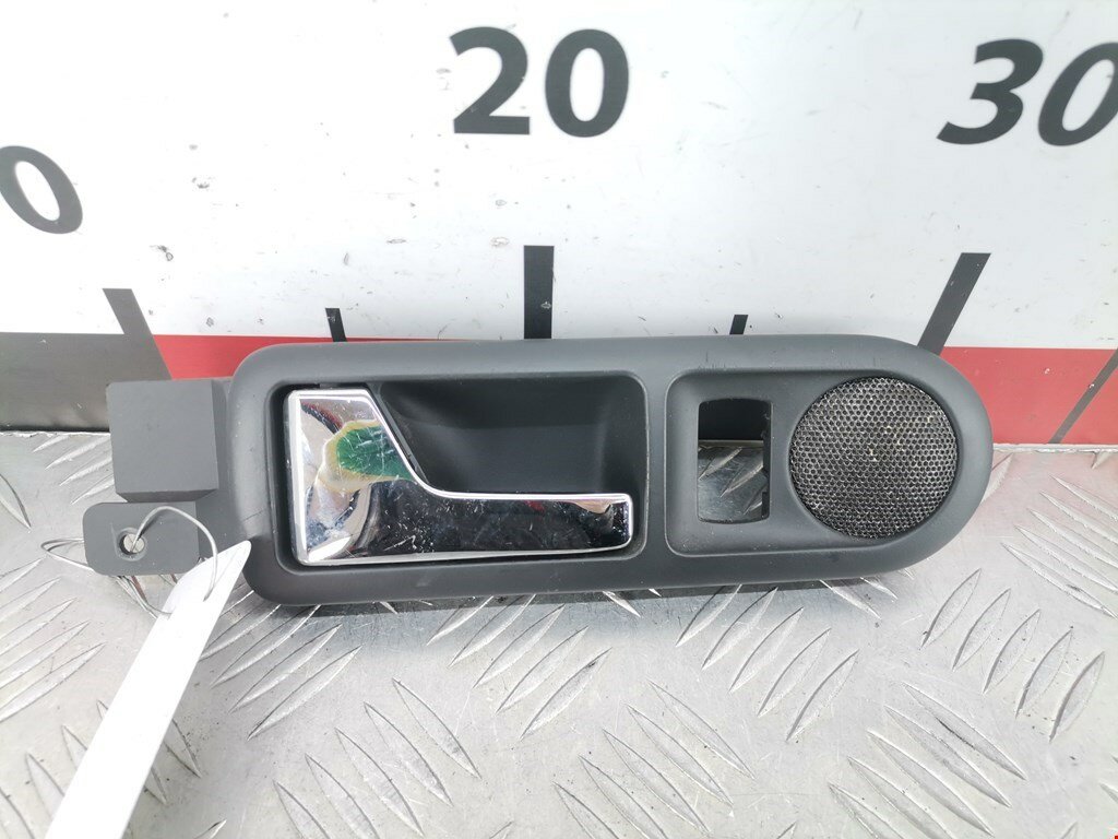 Ручка двери внутренняя задняя левая Volkswagen Passat 5 GP 3B0839113BB арт. 1777516