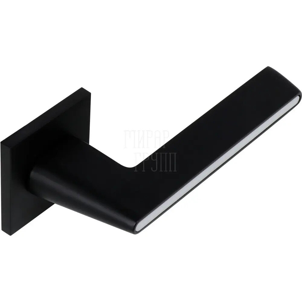 Дверная ручка на квадратной розетке ADDEN BAU "RIVER" S-530 черный