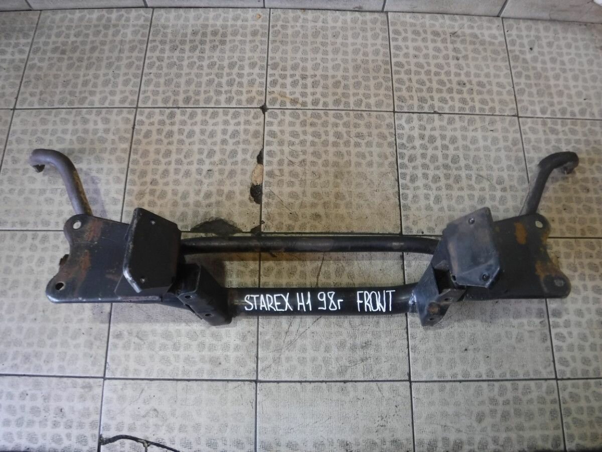 Балка передняя поперечная Hyundai H-1 I (1997—2004) 548124A000