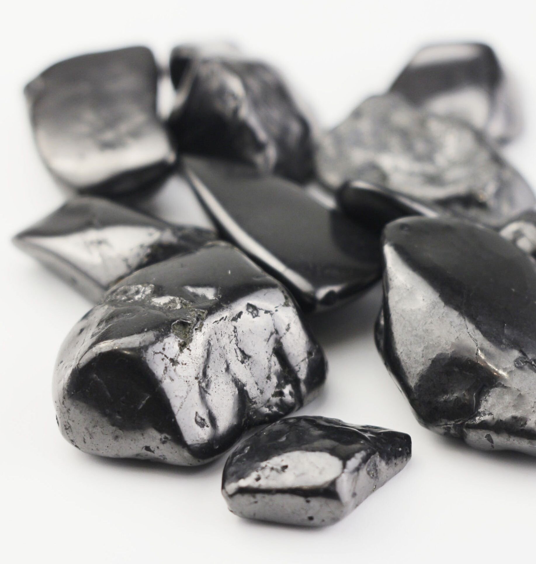 Шунгит натуральный галтовка 100 г