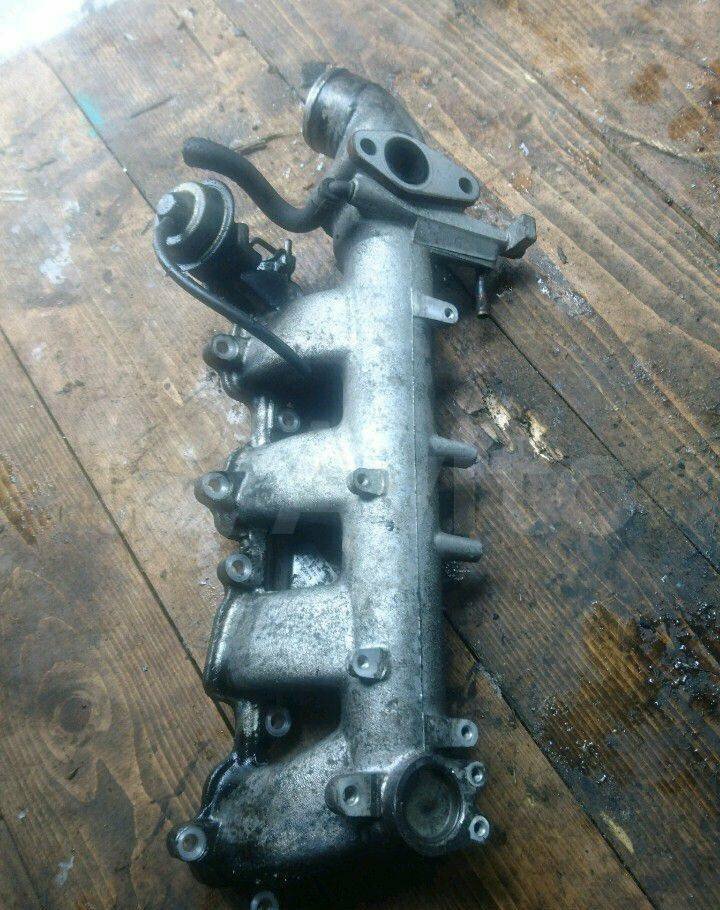 Впускной коллектор Nissan Almera Tino V10 (2000 - 2003) 140015M300