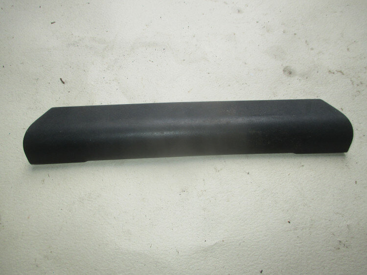 Накладка ручки двери передней правой внутренняя 13121853 331985437 Опель Астра H