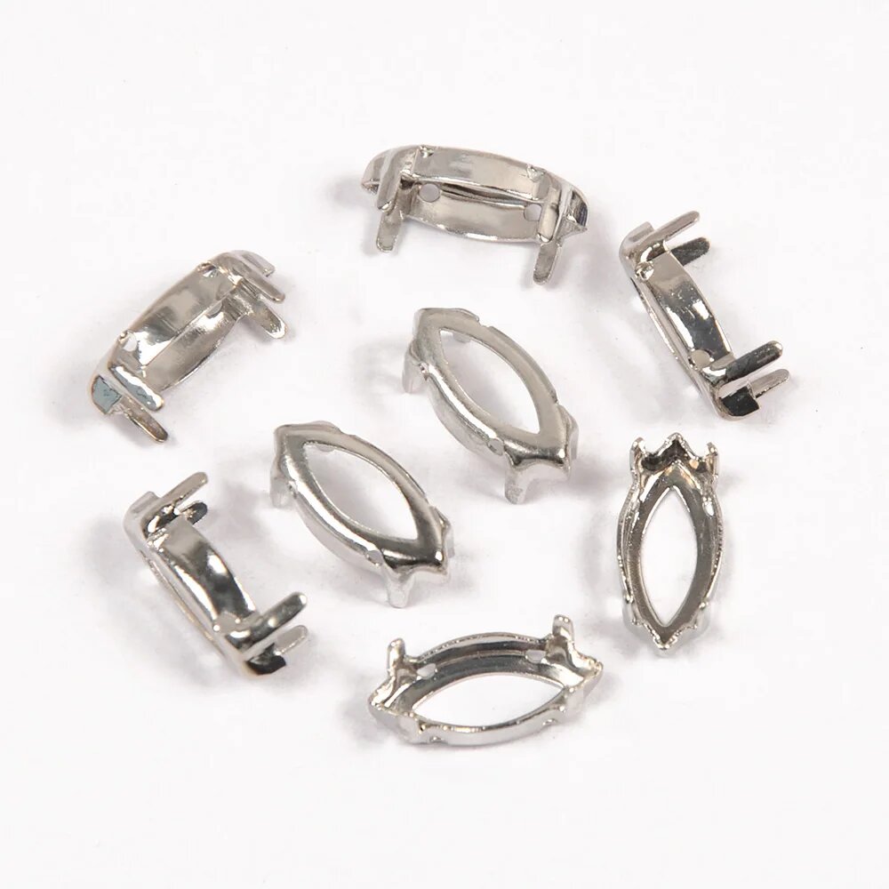 Стразы Silver Claw 4x8mm 150шт
