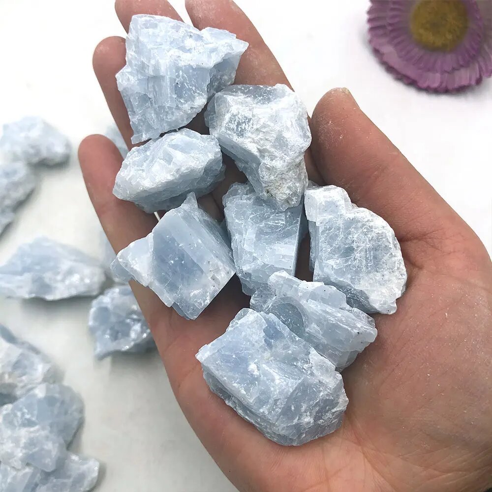 Необработанный синий кальцит, кварцевые кристаллы Blue Calcite