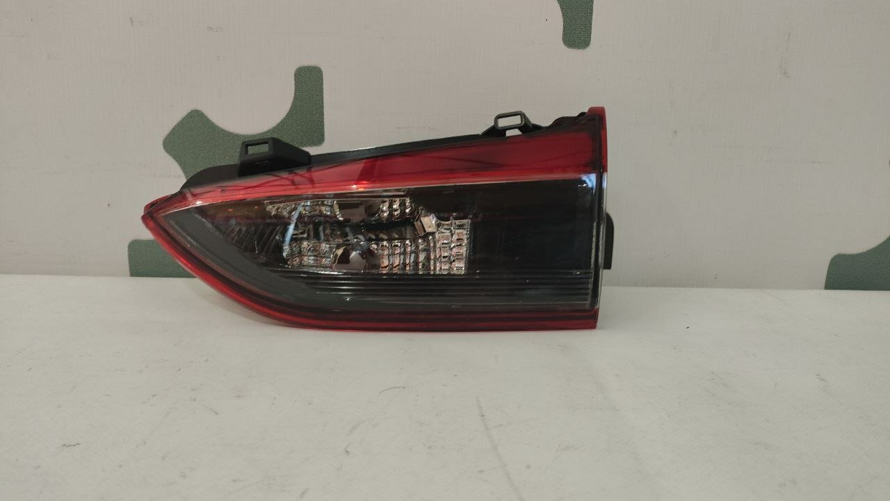 Фонарь задний правый внутренний Mazda 6 GJ 2012-2015