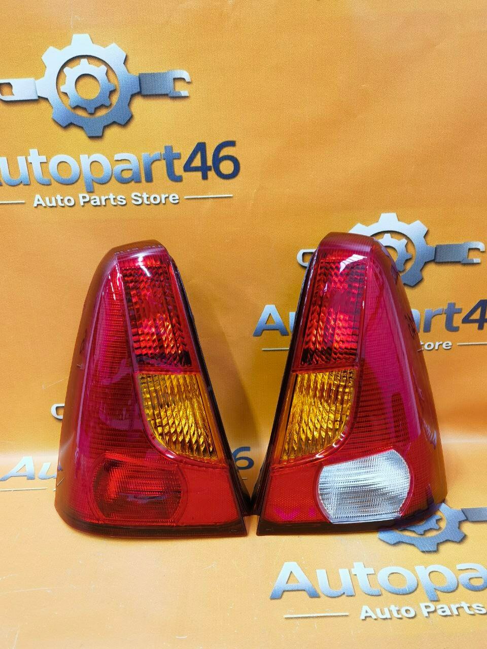 Задние фонари Рено Логан 1 RENAULT LOGAN с 2005 по 2009 год правый левый комплект