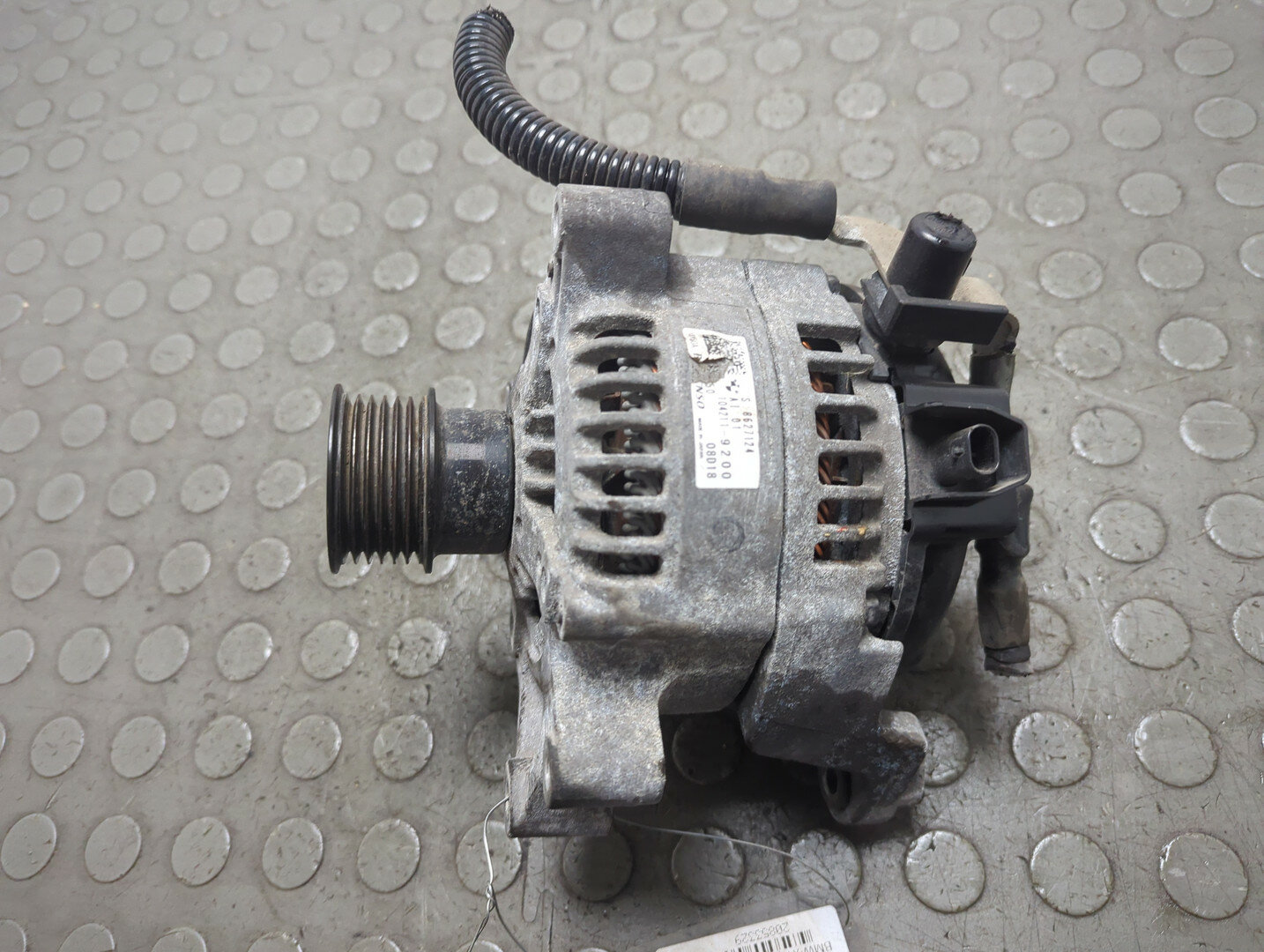 Генератор BMW X1 (F48) Б/У