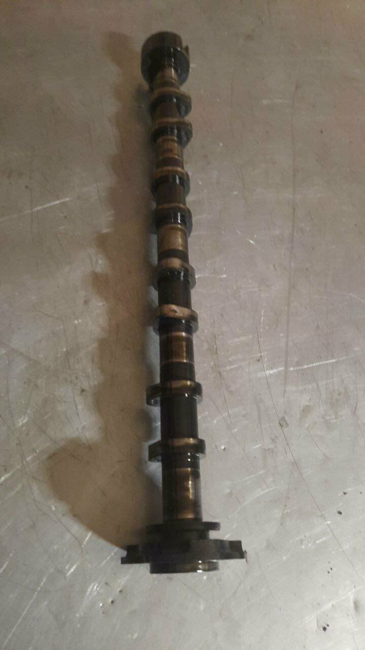 Распредвал Ford Transit 7 2008 1688422