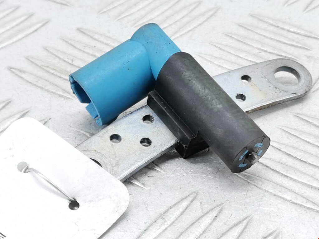 Датчик коленвала Renault Scenic 2 8200647556 арт. 1817458