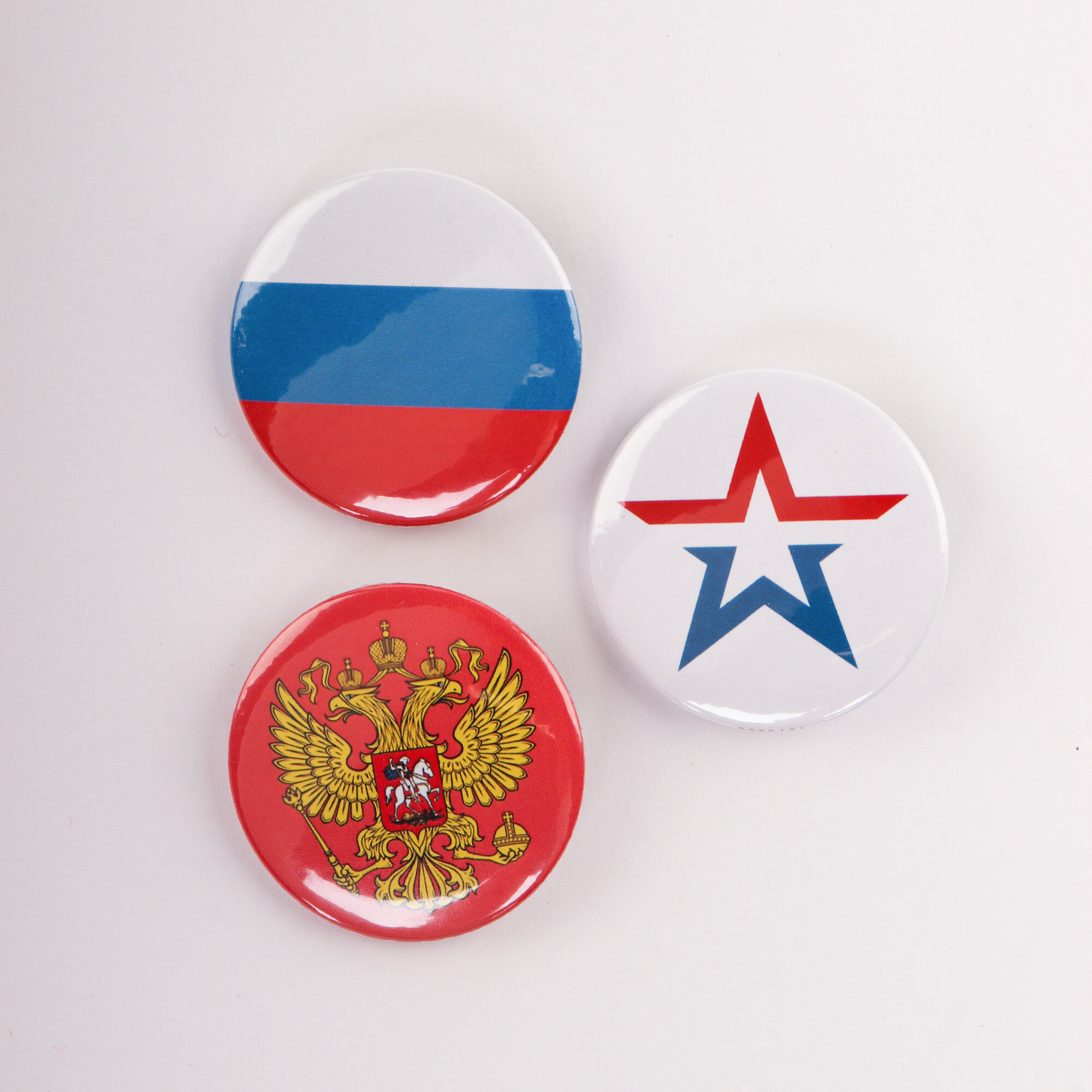 Набор значков «Герб, флаг России», 37 мм