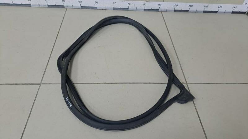 Уплотнитель двери Toyota Corolla E180 2013 кат.номер: 6787202240