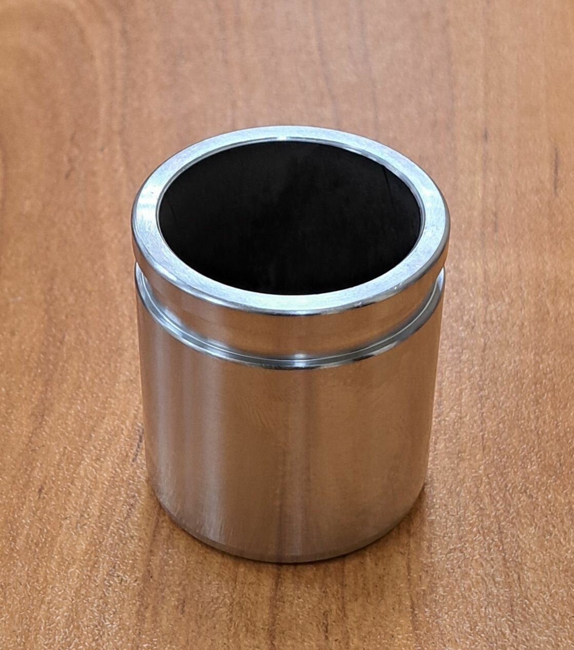 X04B0036ВТ Поршень тормозного суппорта передний/задний MAZDA, NISSAN, SUBARU, AUDI, FORD/ P434802