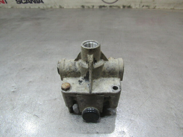 Клапан ускорительный WABCO, MAN TGX, TGS