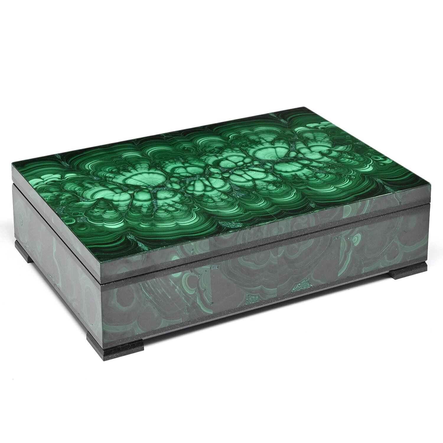 Ларец из камня малахит 200*125*53мм .