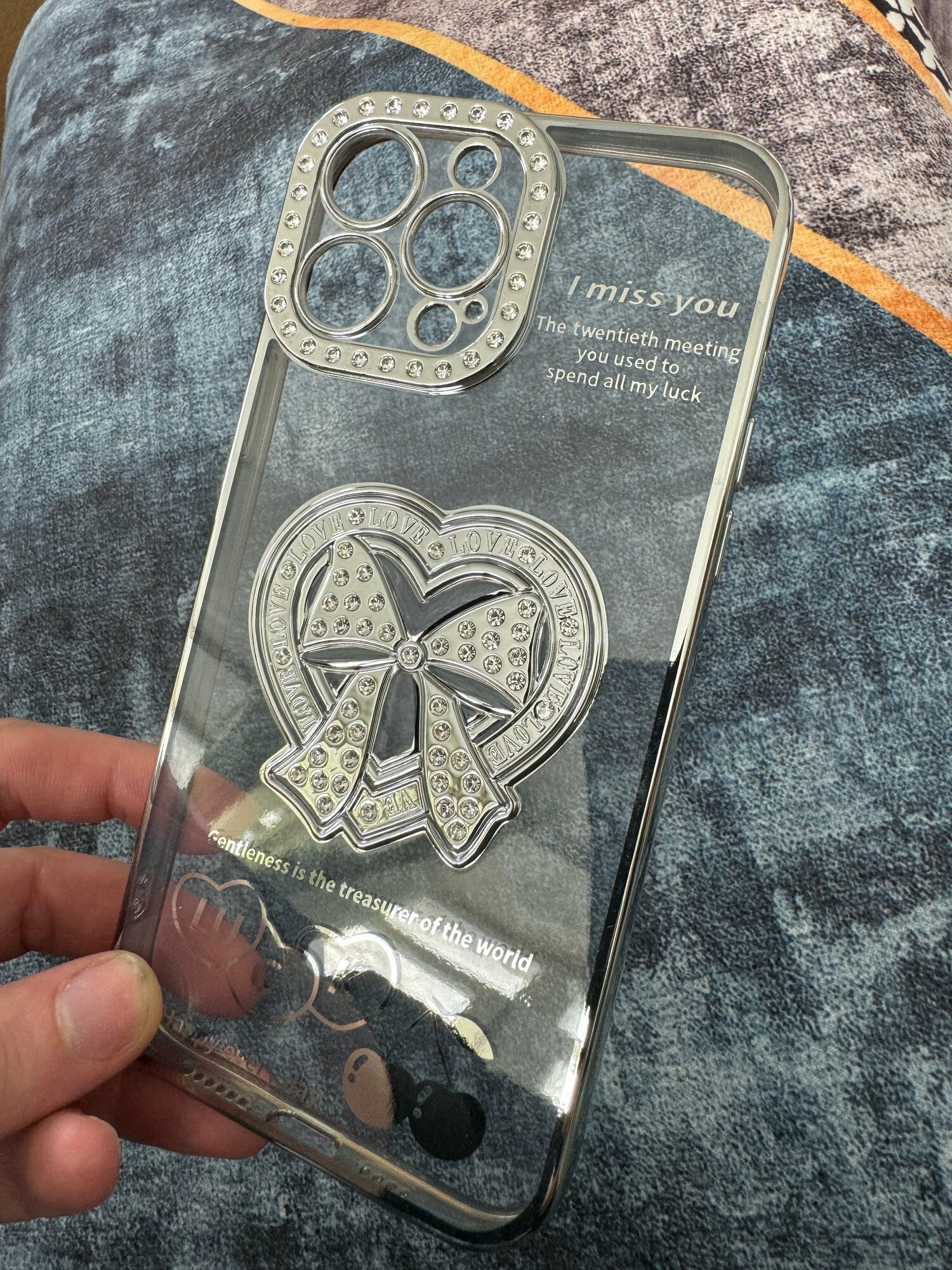 Чехол панель накладка бампер MyPads Hearth на iPhone 12 / 12 Pro тонкая силиконовая крышка с защитой задней камеры со стразами и рельефным сердцем .