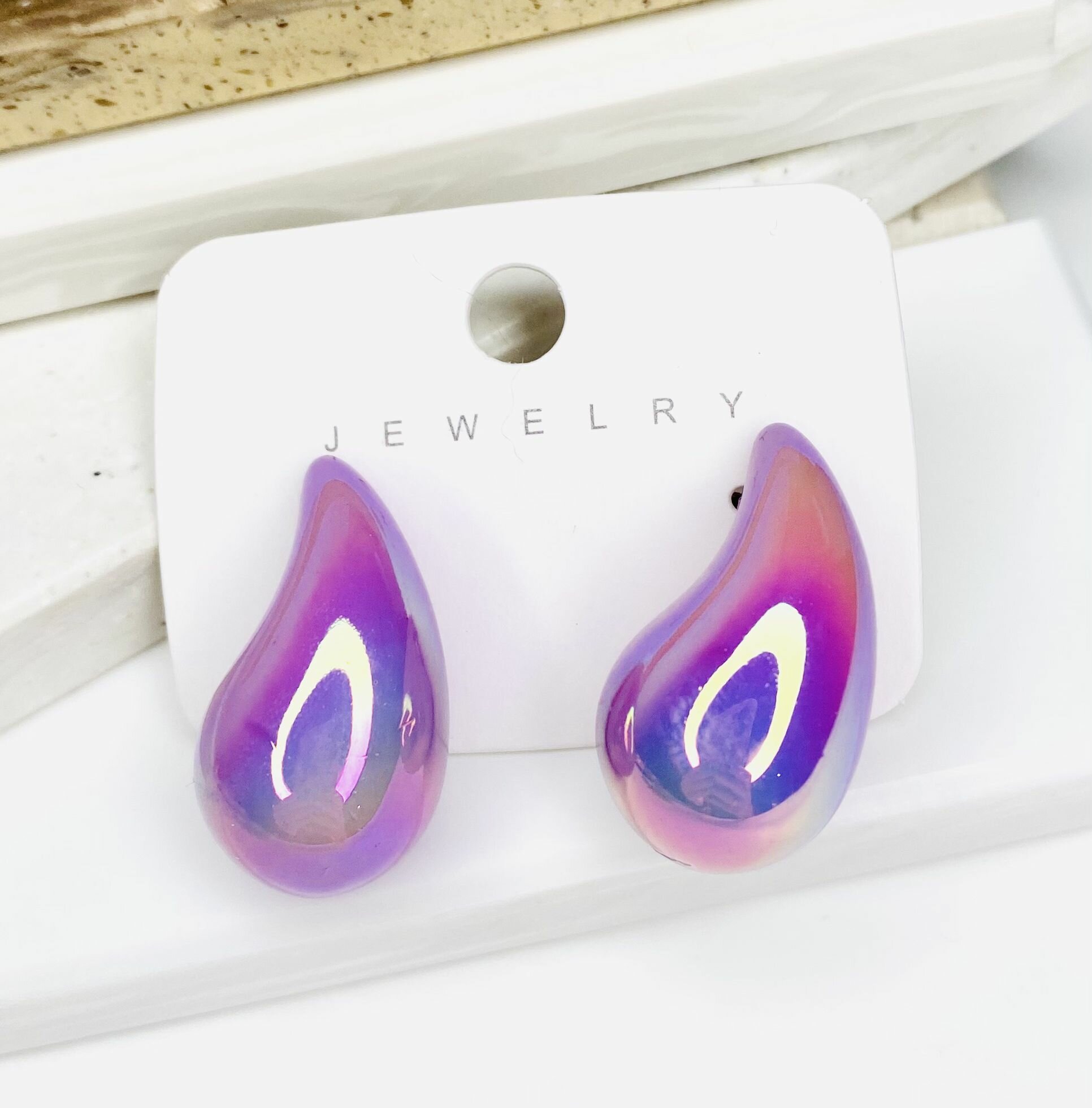 Серьги, пластик