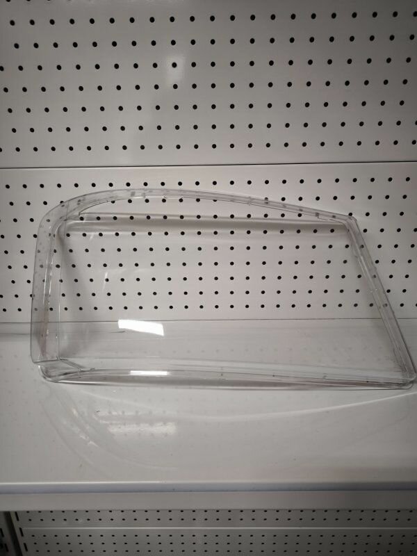 Стекло фары головного света скания 6 серия пластик правое (SCANIA 6 series)