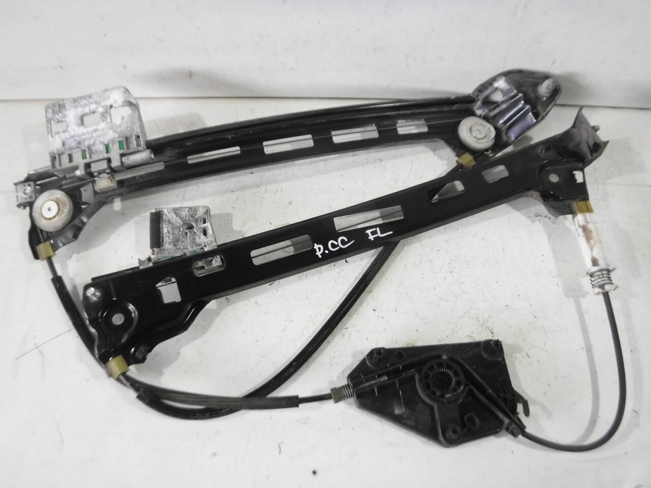 Стеклоподъемник электр. передний левый Volkswagen Passat CC B6 (2008—2012) 3C8837461J