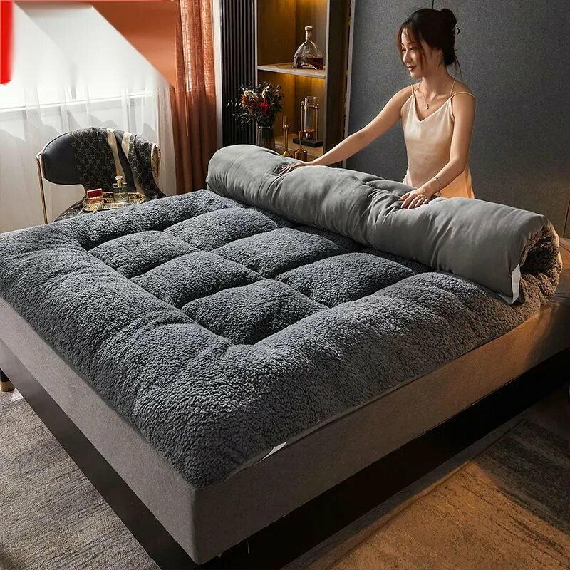 Матрас, двухспальный, беспружинный, наполнитель полиэстер, чехол из пера, 200x220x8 см