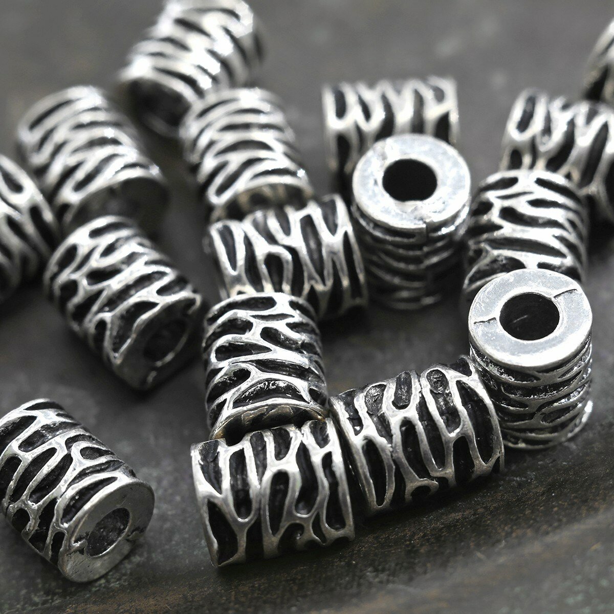 Евробусины 10 шт./ Металлические бусины с большим отверстием, размер 10х9х8.5 мм, цвет античное серебро