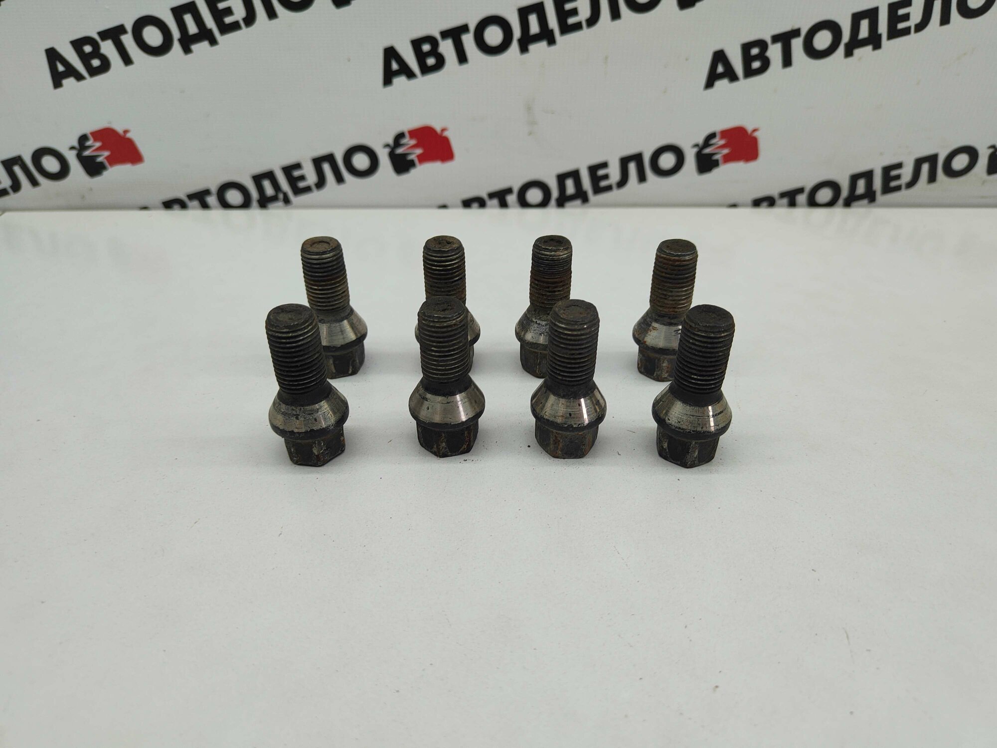 Болты колесные комплект 8 шт М14 х 1,5
