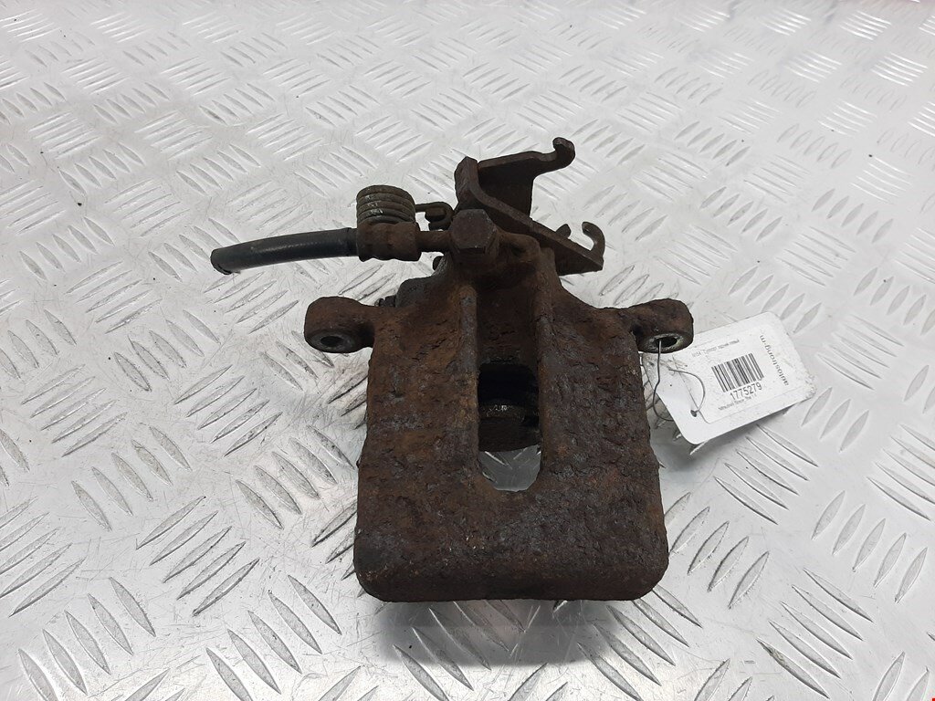 Суппорт задний левый Mitsubishi Space_Star 1 MR955245 арт. 1775279