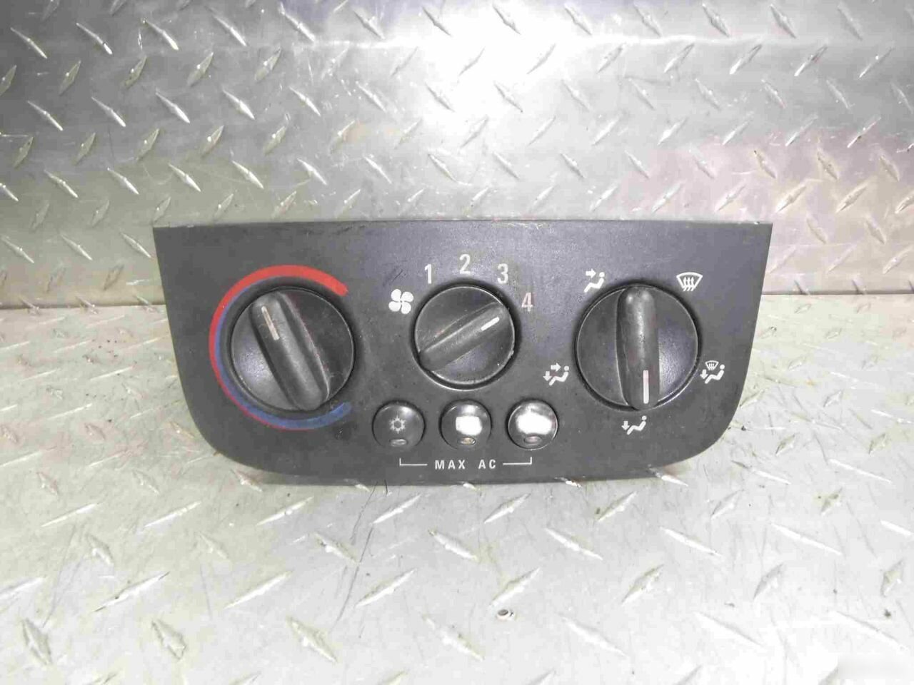 Блок управления отопителем Opel Corsa C (2000—2003) 24415146