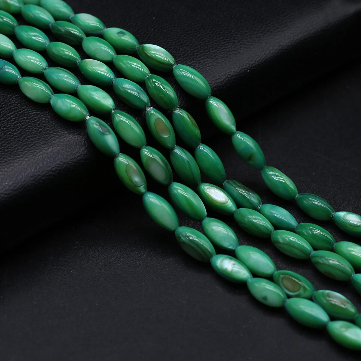 Бусины из ракушек изумрудные, цвет Deep Green