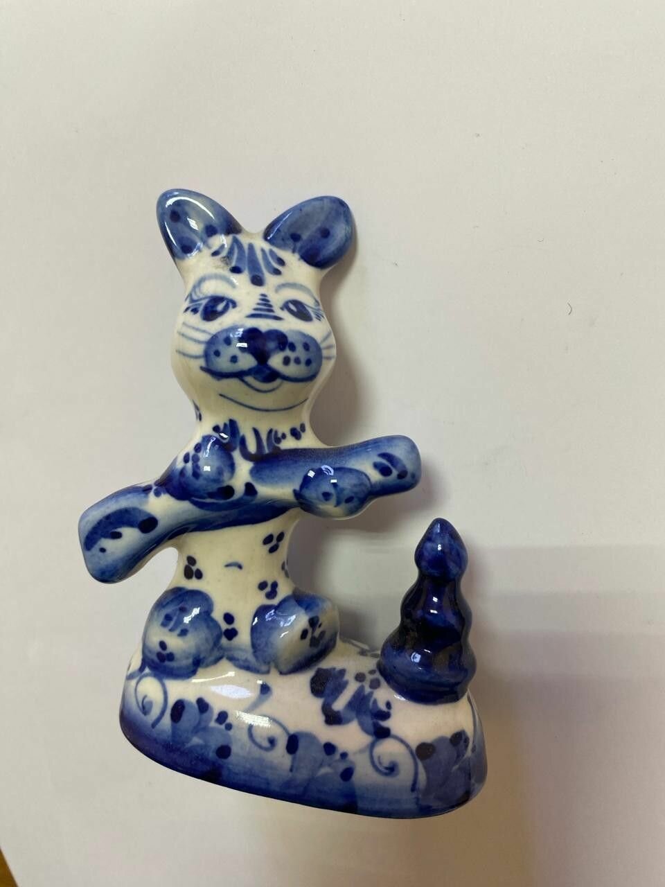 Игрушка на елку Заяц-охотник ( Гжель) 11.5см